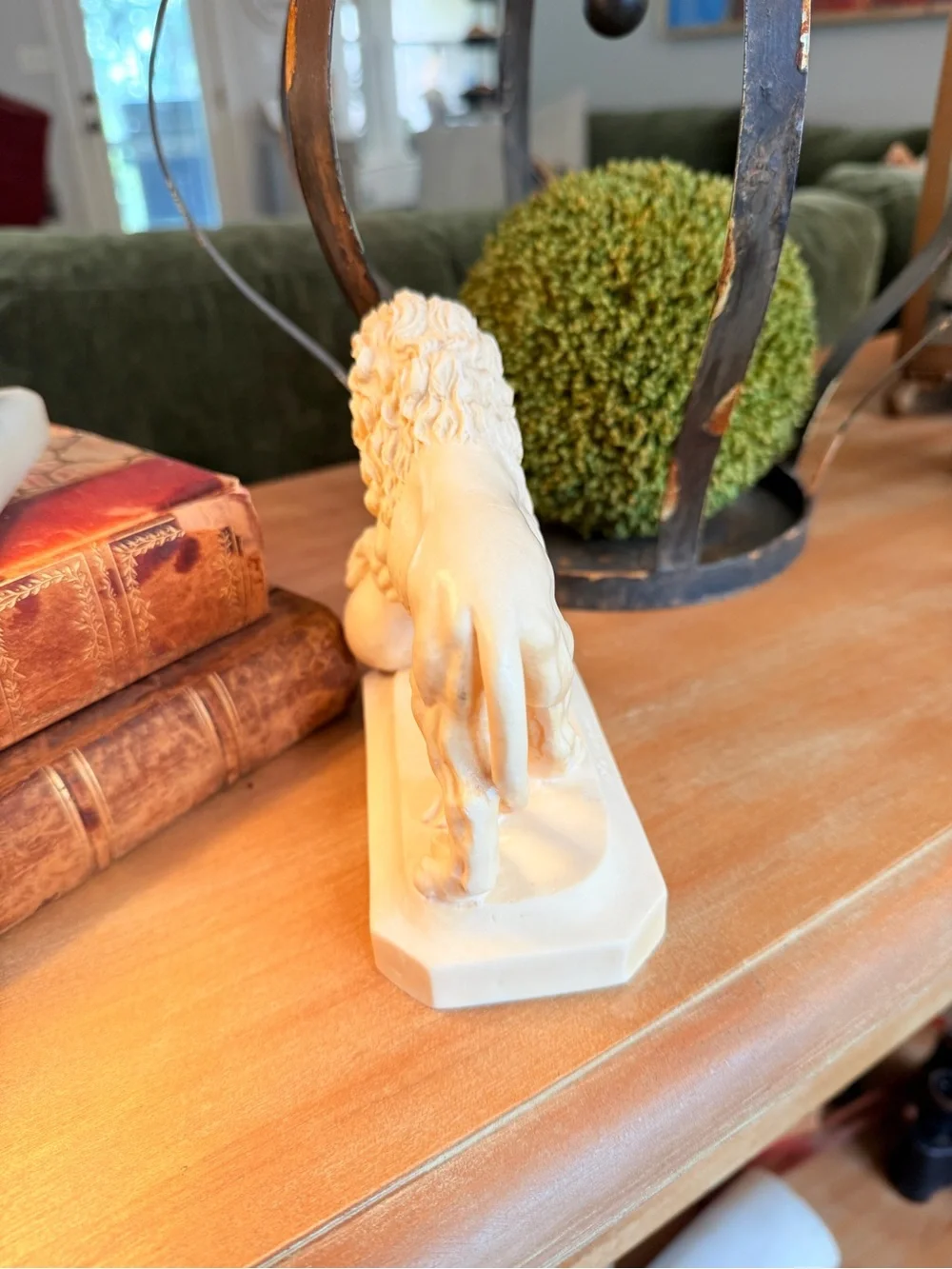 Santini | Art | Italian A Santini Lion Sculpture Ivorytone Molded ...